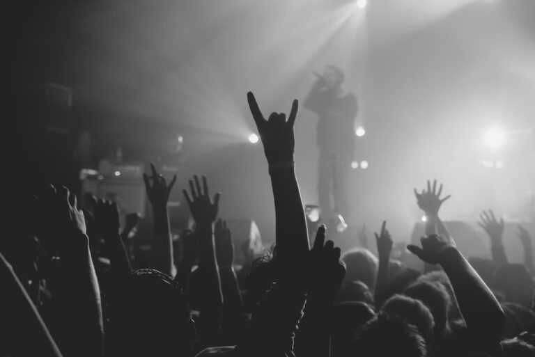 The Camelot Wheel Explained (2025 Guide) | How DJs Mix in Key